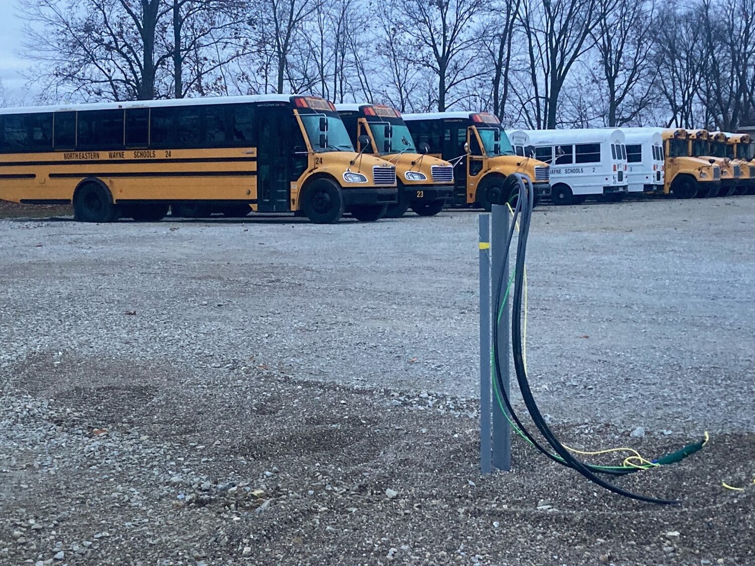 School district gets charged up for electric buses - Western Wayne News