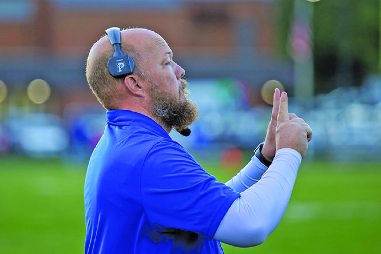 Lincoln football coach resigns - Western Wayne News