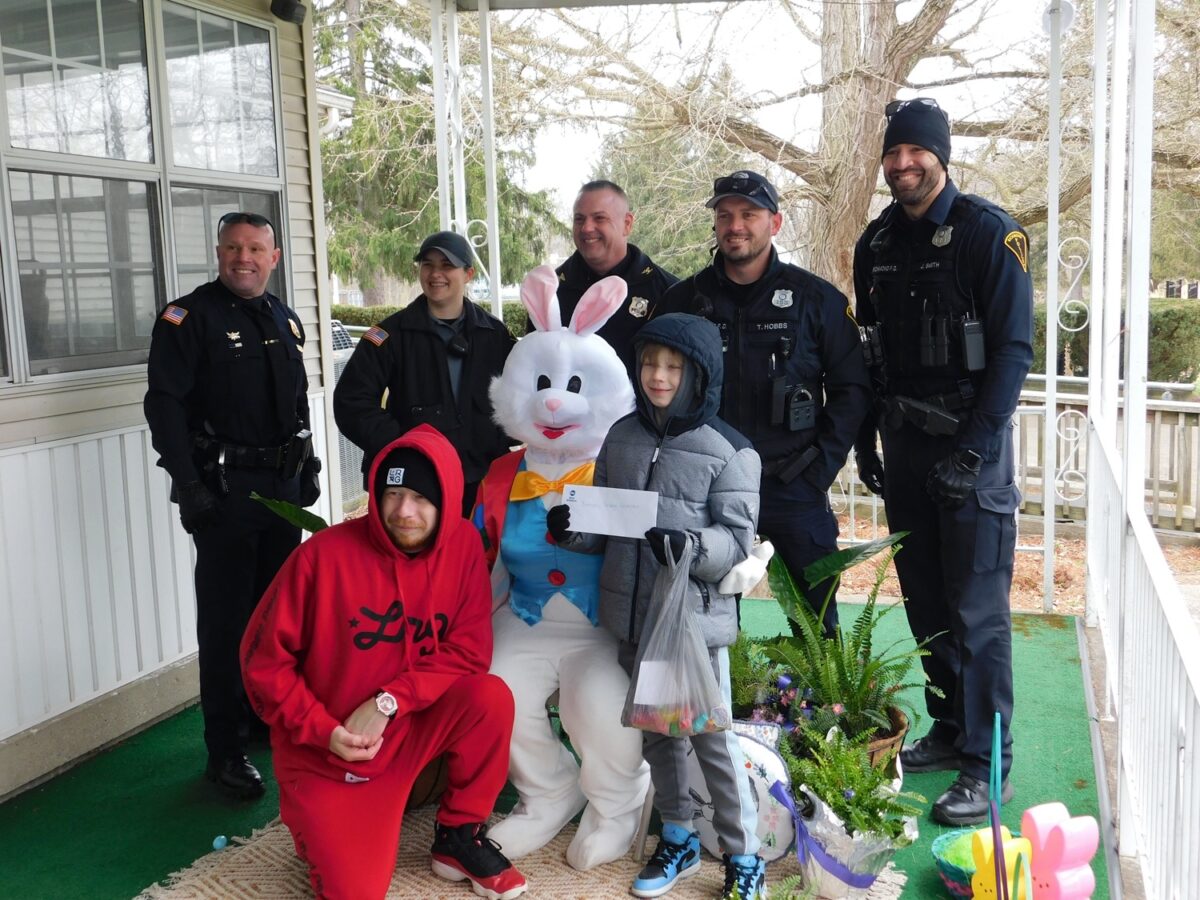 Hunt overflows with egg-citement - Western Wayne News