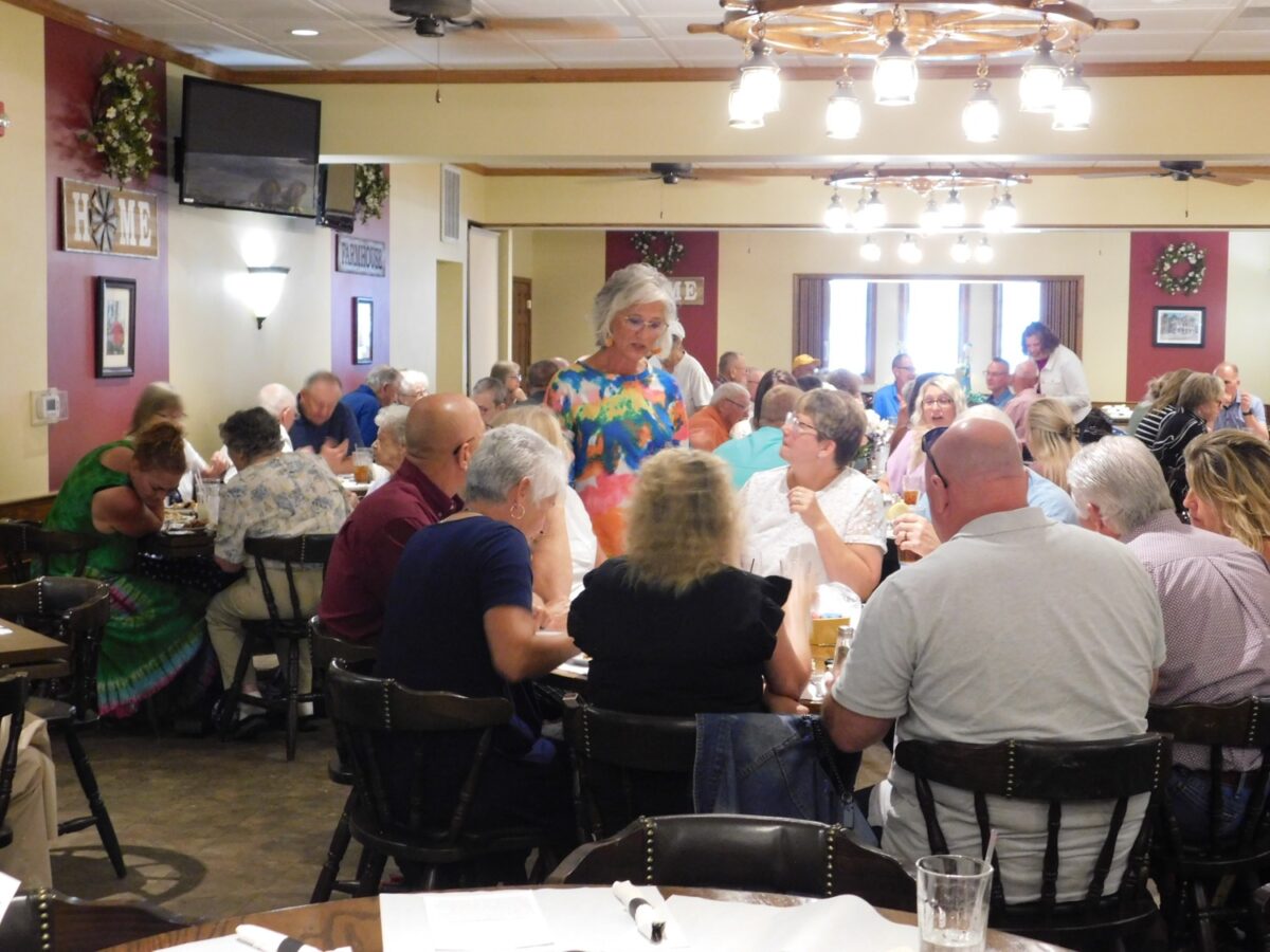 ‘Dream team’ receives surprise service award - Western Wayne News