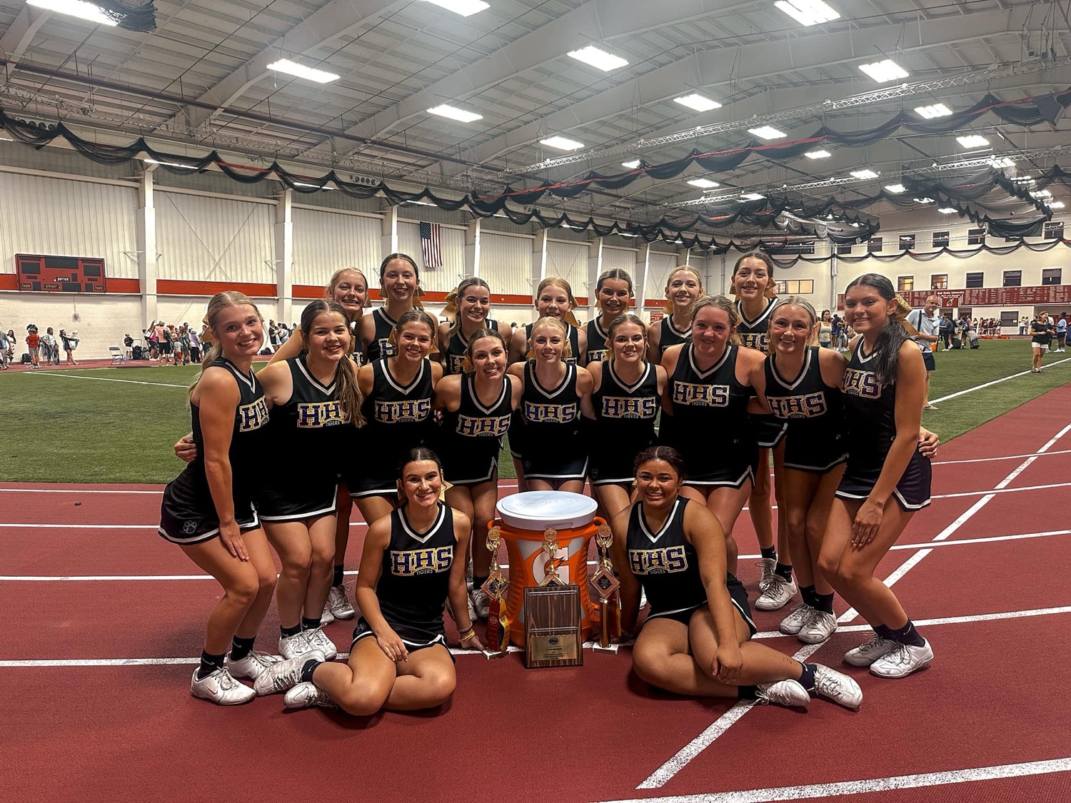 Cheerleaders win at State Fair - Western Wayne News