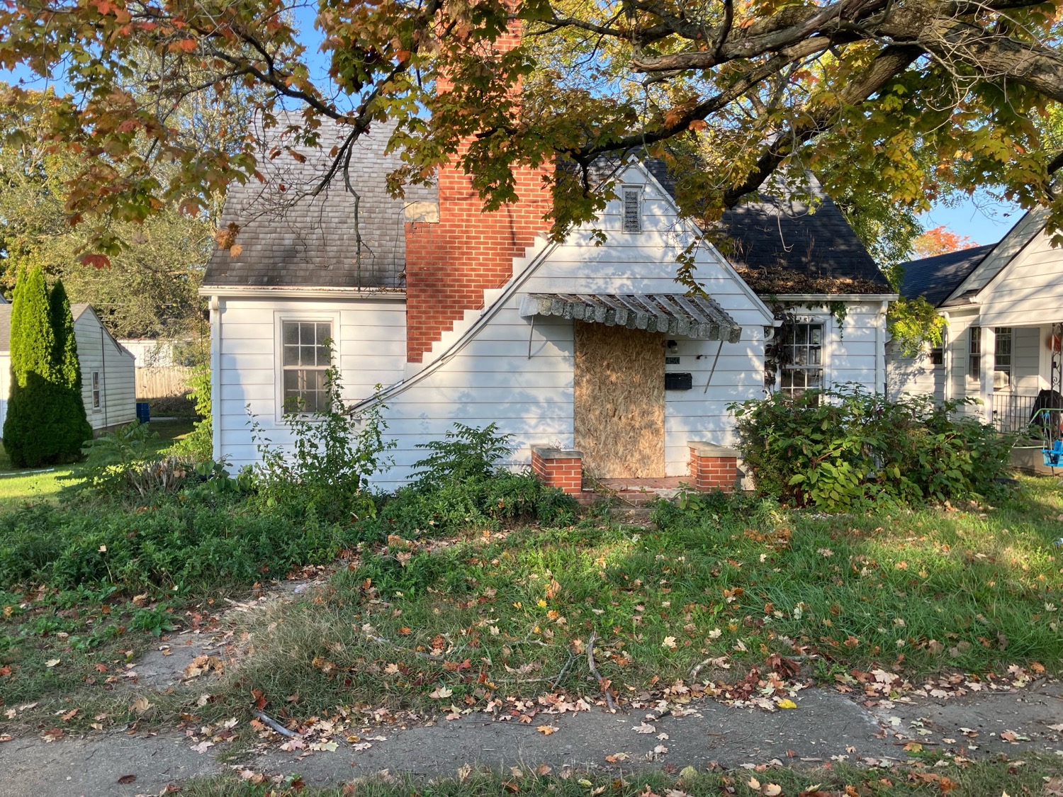 Neighbors complain about property - Western Wayne News