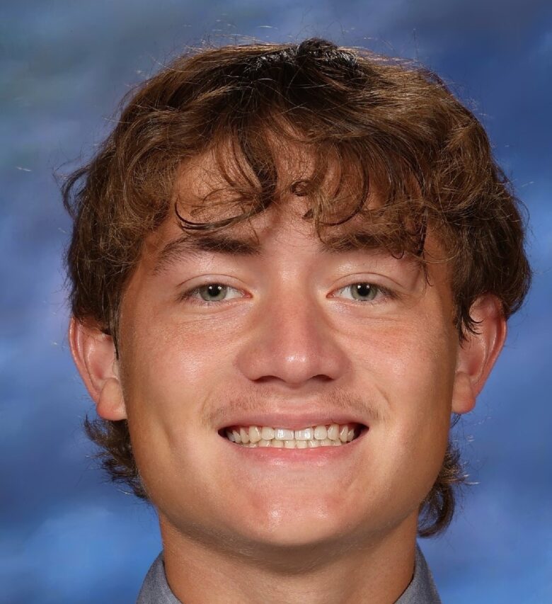 Finalists chosen for full-tuition scholarship - Western Wayne News