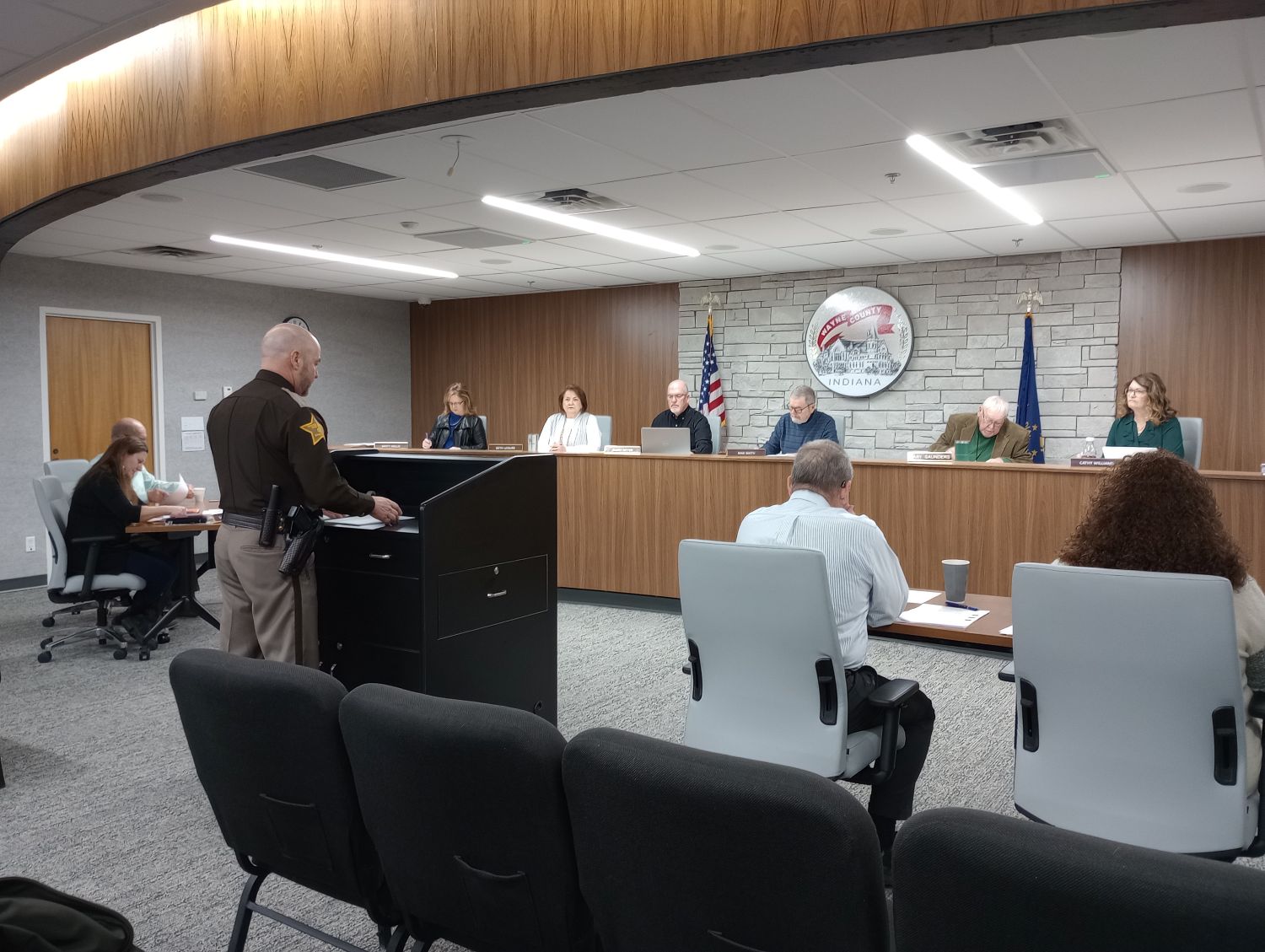 Auditor, council members clash - Western Wayne News
